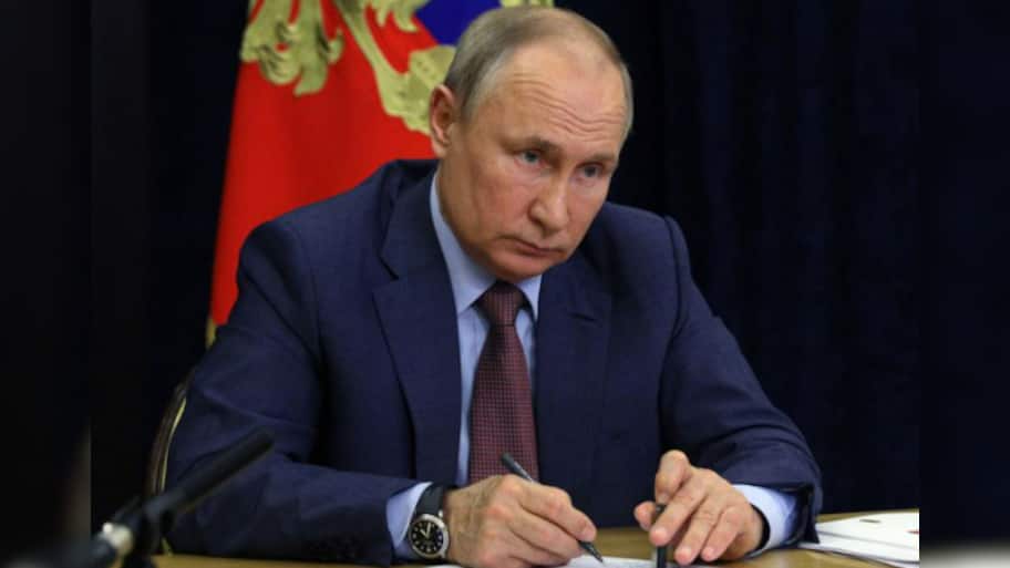 Russia-Ukraine war: US blacklists President Vladimir Putin's rumoured ...