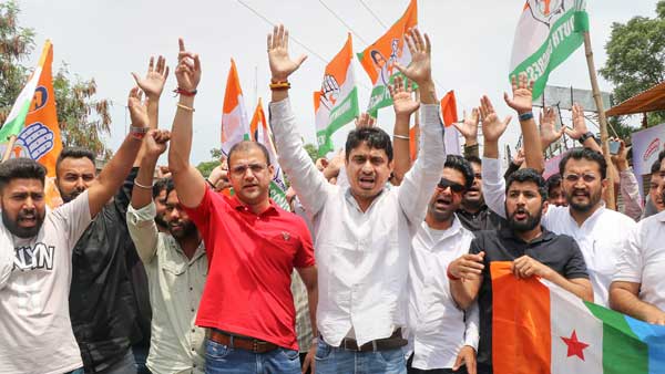 Congress carries out demonstrations across the country | Zee News