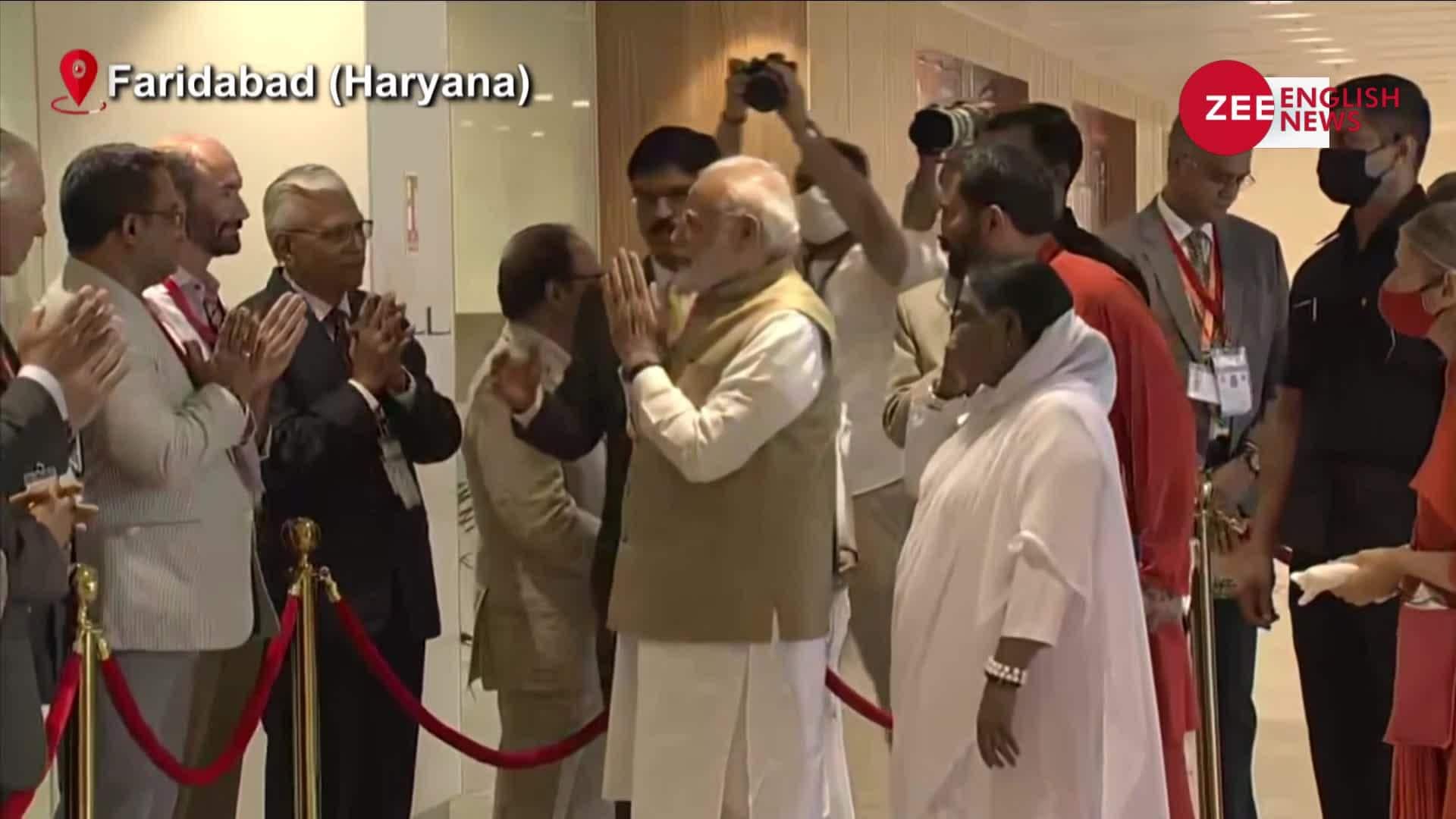 PM Modi inaugurated India's largest hospital in Faridabad | Zee News