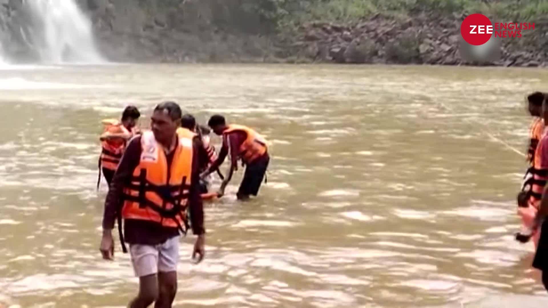 Chhattisgarh: 6 dead, 1 rescued from drowning in Ramdaha waterfall in ...
