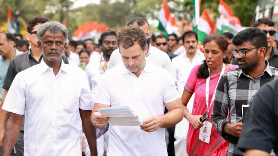Bharat Jodo Yatra: Rahul Gandhi meets family of NEET suicide victim ...