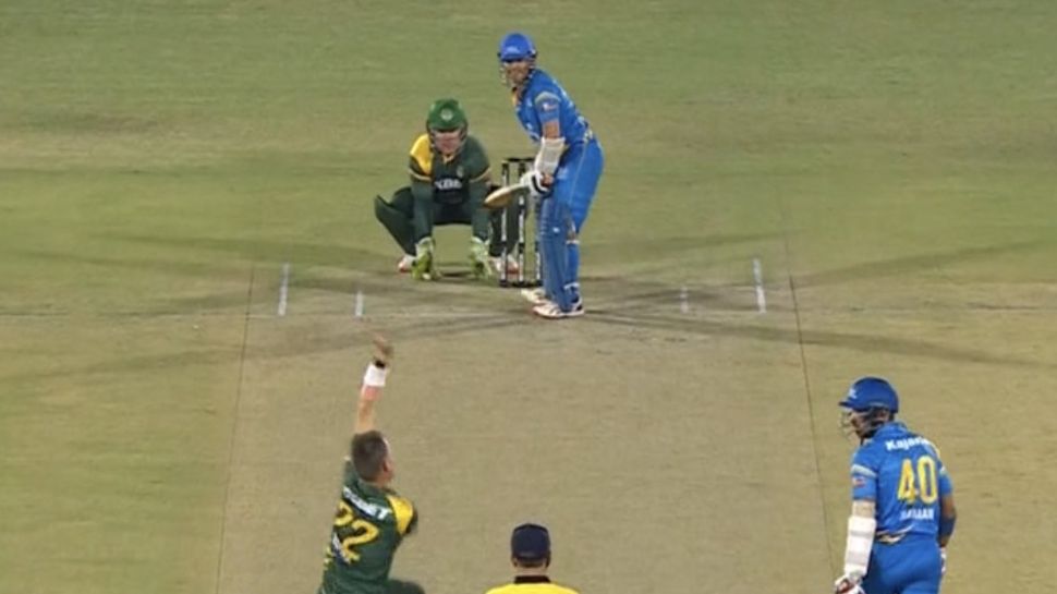 Sachin...Sachin: Twitter can't keep calm as Sachin Tendulkar turns back ...