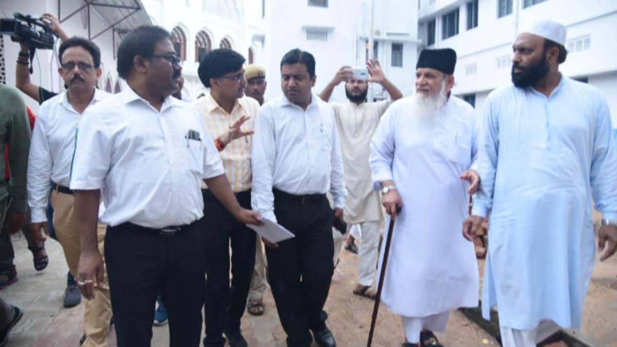 Survey of Darul Uloom Nadwa Madrasa of Lucknow started | Zee News