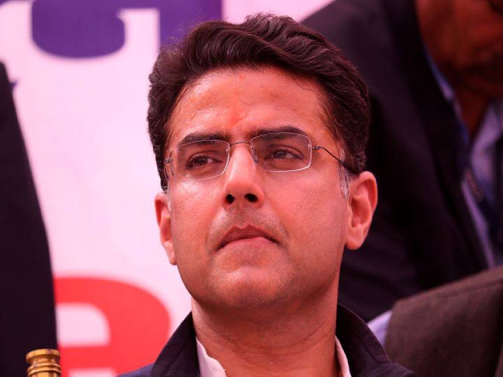 Sachin Pilot reached Delhi amidst political crisis in Rajasthan | Zee News