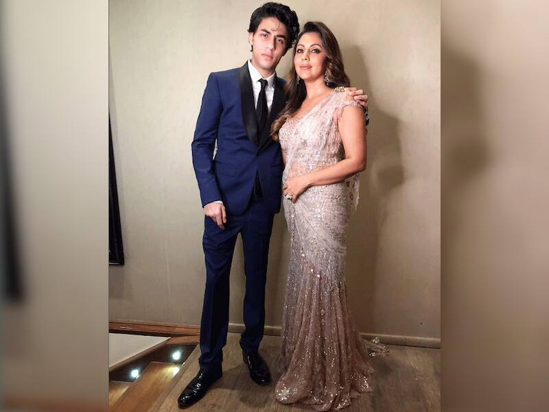 Shah Rukh Khan's wife Gauri Khan turns 52: Check out PRICELESS photos ...