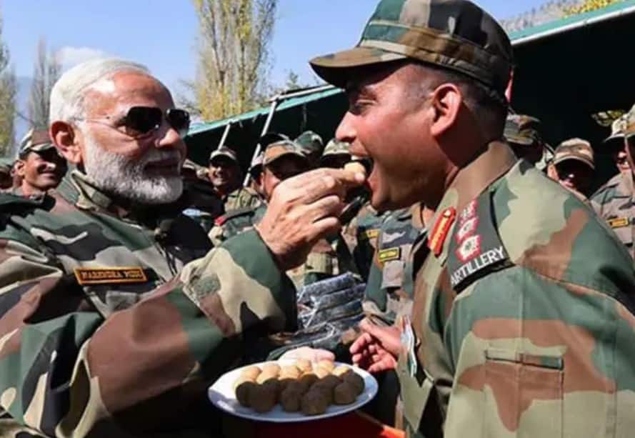 PM Narendra Modi to celebrate Diwali with soldiers | Zee News