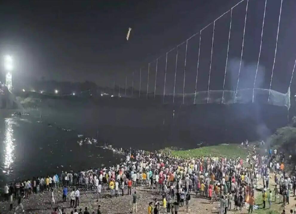 Gujarat bridge collapse: Death toll rises to 134 | Zee News