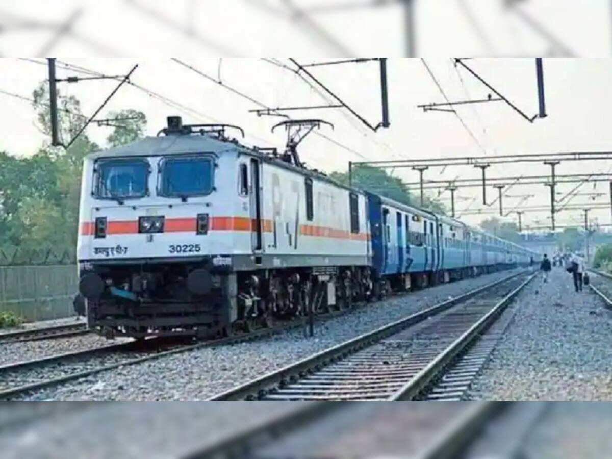 Indian Railways Update: IRCTC cancels over 160 trains on November 12, Check full list HERE