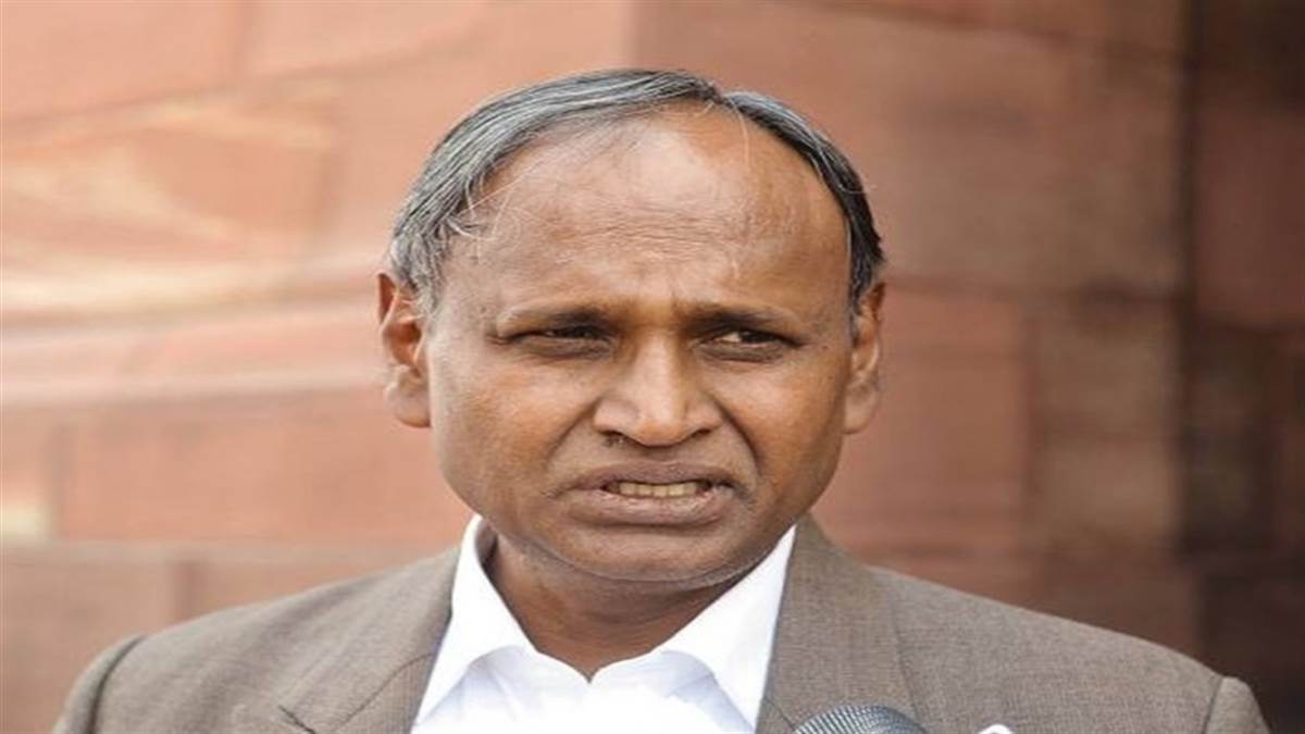 Congress leader Udit Raj plays blame-game after Mallikarjun Kharge's ...