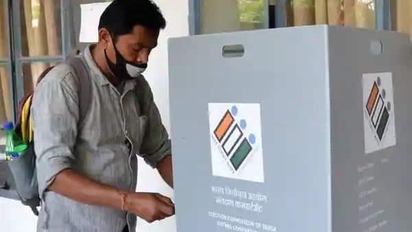 Zee TOP 10: Delhi MCD Election Voting To Begin At 8 AM Today | Zee News