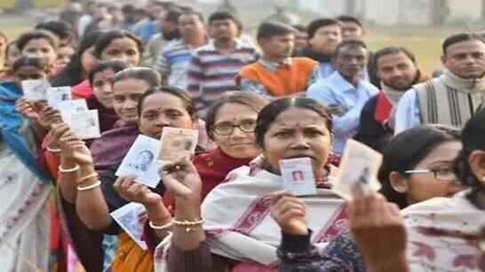 MCD Election 2022: Delhiites vote in high-stakes civic polls - In pics ...