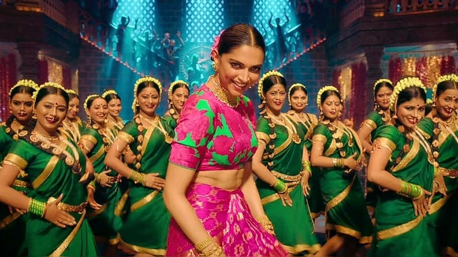 Current Laga Re song launch: Deepika Padukone's fans hail her as Queen ...