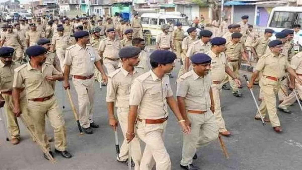 Police Team Attacked In Bihar's Bagha During Raid Against Illegal ...