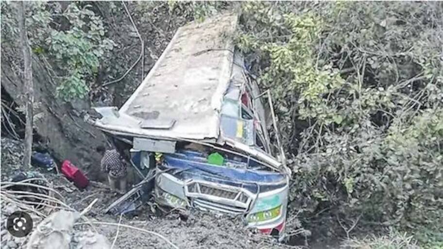 Manipur Bus Accident: 7 students killed, 25 injured as school bus ...