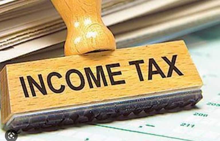 Income Tax raids several locations of TMC MLA Zakir Hussain | Zee News