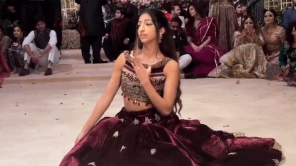 Viral video: Pakistani girl takes internet by storm with dance ...