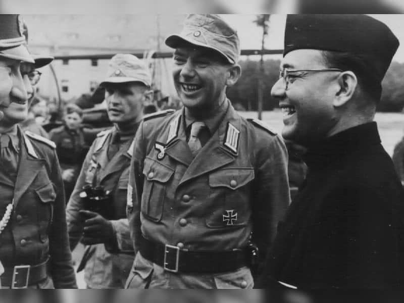 Subhas Chandra Bose Jayanti 2023: 14 RARE pics of Netaji on his 126th ...