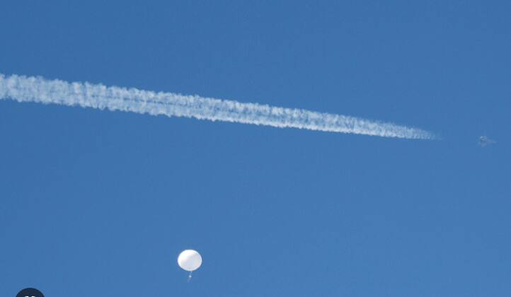 The work of China's spy balloon complete by firing missiles | Zee News