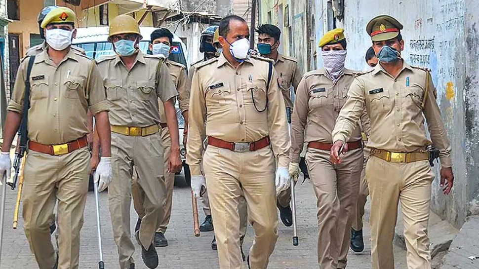 UP Police Introduces new Social Media Policy, Bars Personnel From ...