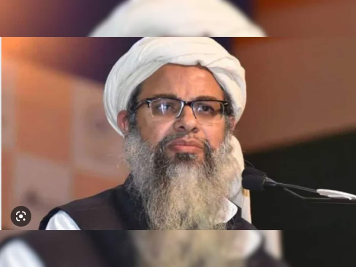 Uproar on the stage of Jamiat Ulema-e-Hind, Jain monk Lokesh left the ...