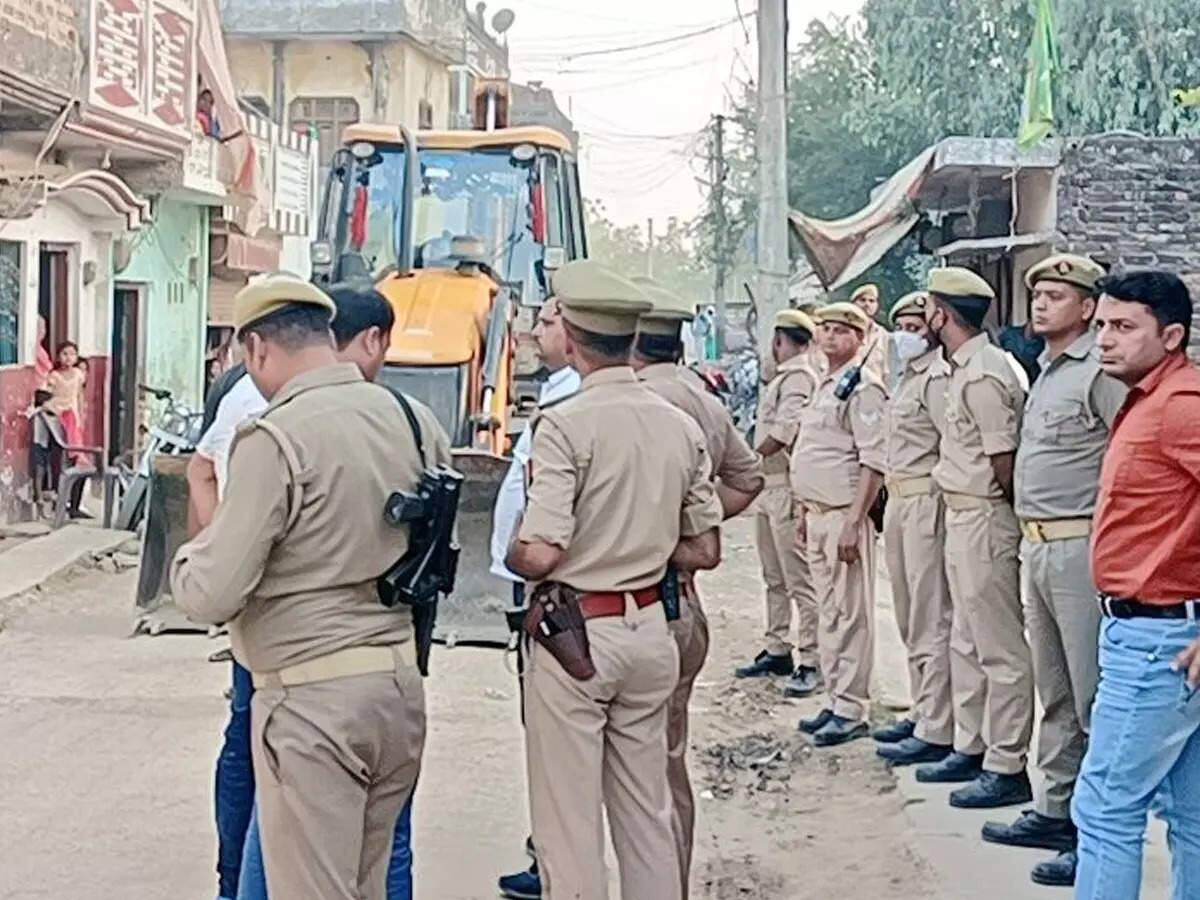 Prayagraj: UP Police increases reward amount for catching Umesh's ...