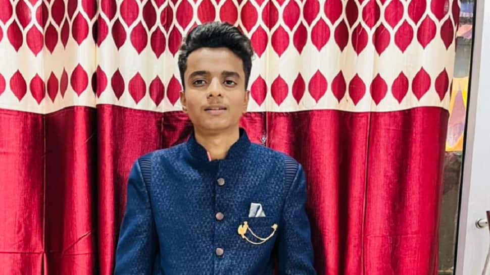 Meet The 17-Year-Old Entrepreneur Yash Joshi | News | Zee News