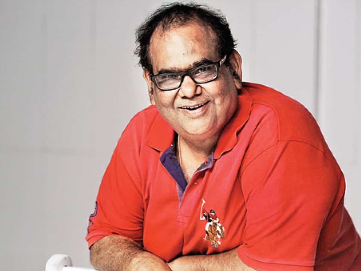 21 years old interview of actor Satish Kaushik with Zee News | Zee News