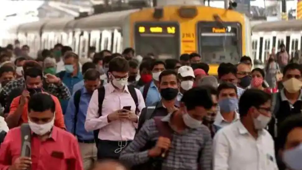 Mumbai Local: Western Railway Launches 'Yatri' App To Track Live ...