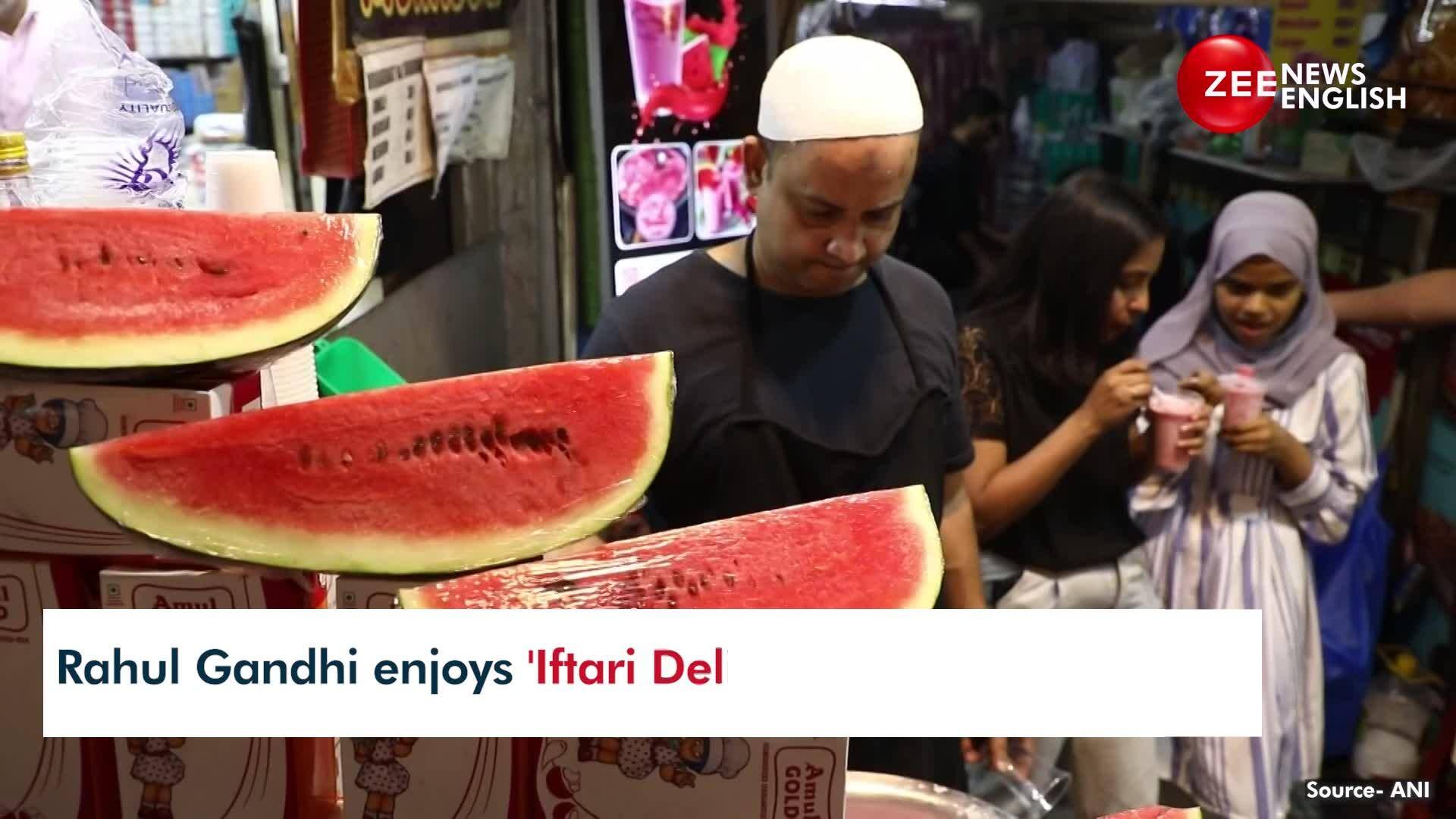 Rahul Gandhi Enjoys 'Gol Gappe' and 'Mohabbat Ka Sharbat' in Chandni ...