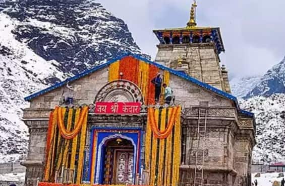Devotees throng in large numbers as Baba Kedarnath Dham doors open ...