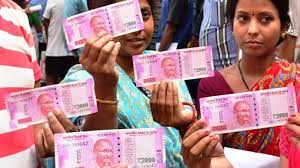 2000 notes to be exchanged in banks across country from today | Zee News