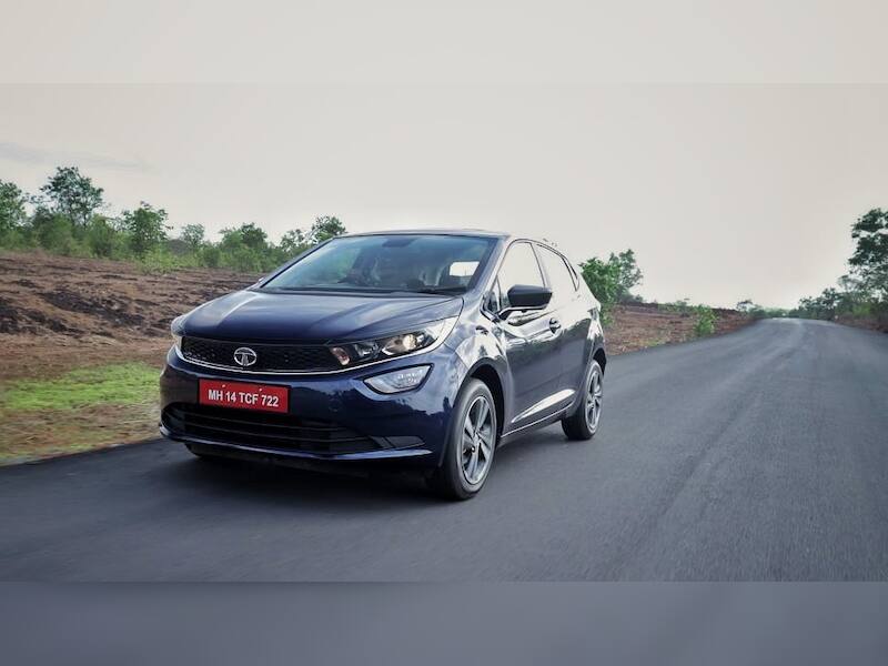 Tata Altroz iCNG First Drive Review: Design, Features, Specs, Boot ...