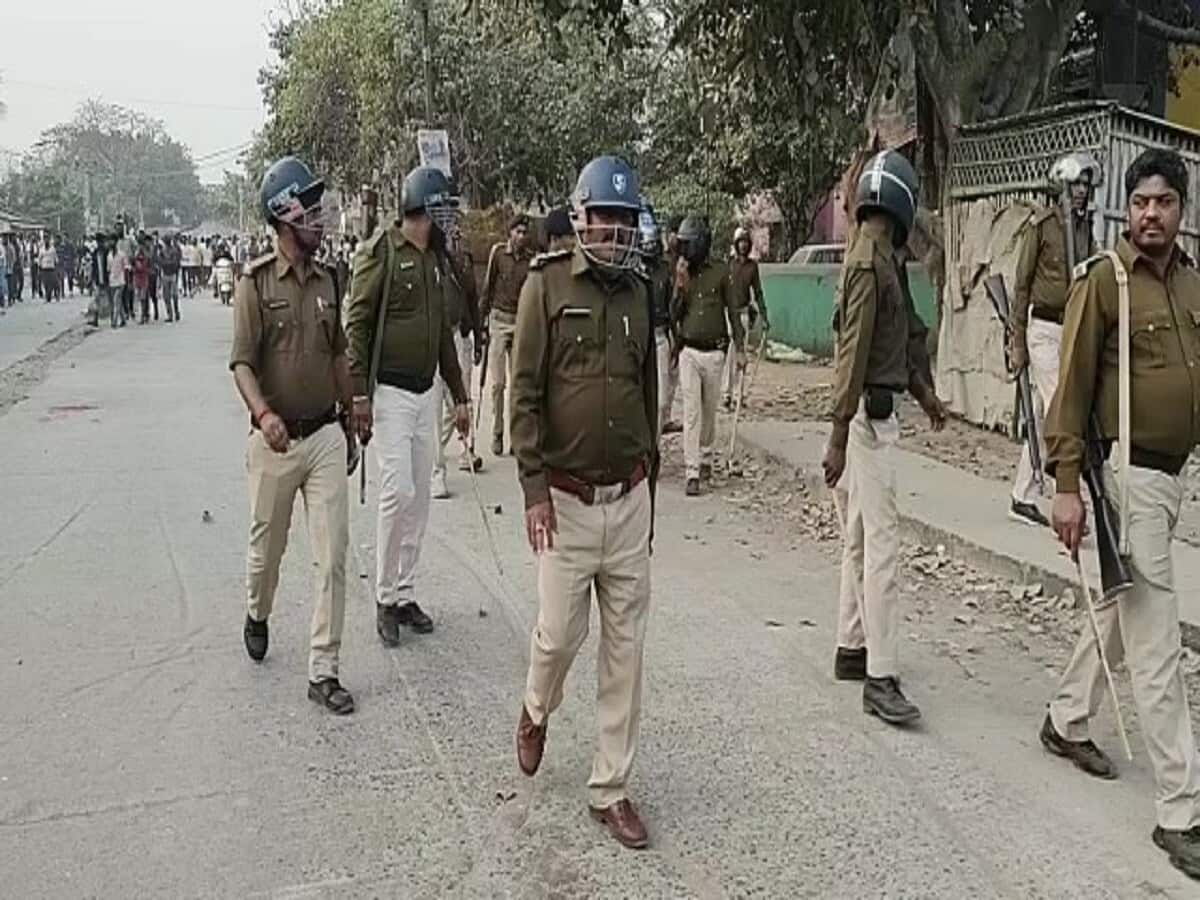 CHAMBA MURDER: Chamba boiled over Manohar's brutal murder, people took to the streets | Zee News