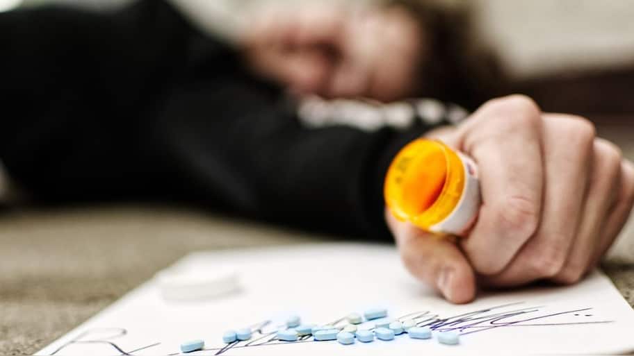 Pakistani TikToker Dies Of Suspected Drug Overdose, Friends Abandon ...