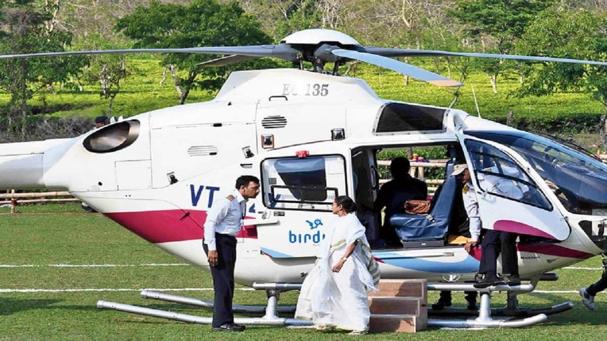 Mamata Banerjee's helicopter emergency landing in West Bengal's Sevoke | Zee News
