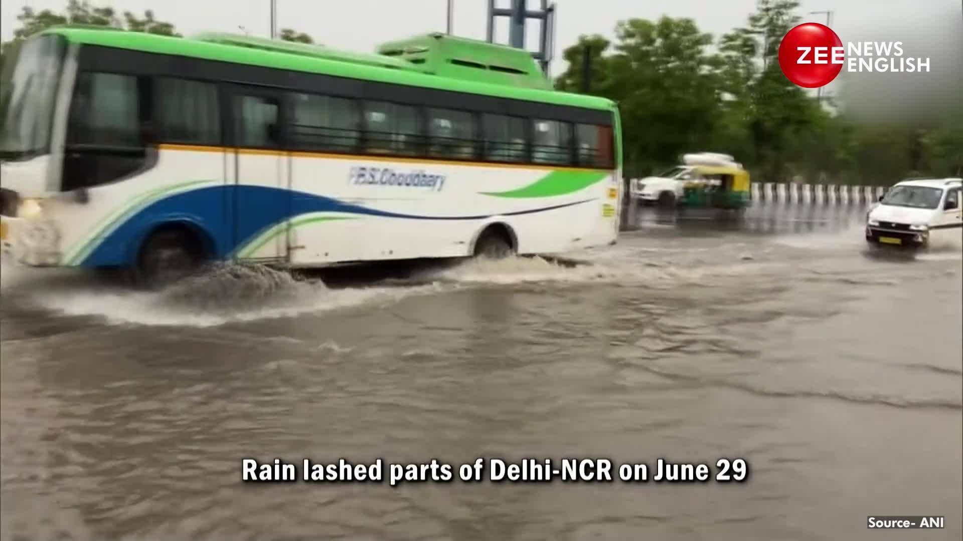 UP: Continuous rain witnessed in Noida | Zee News