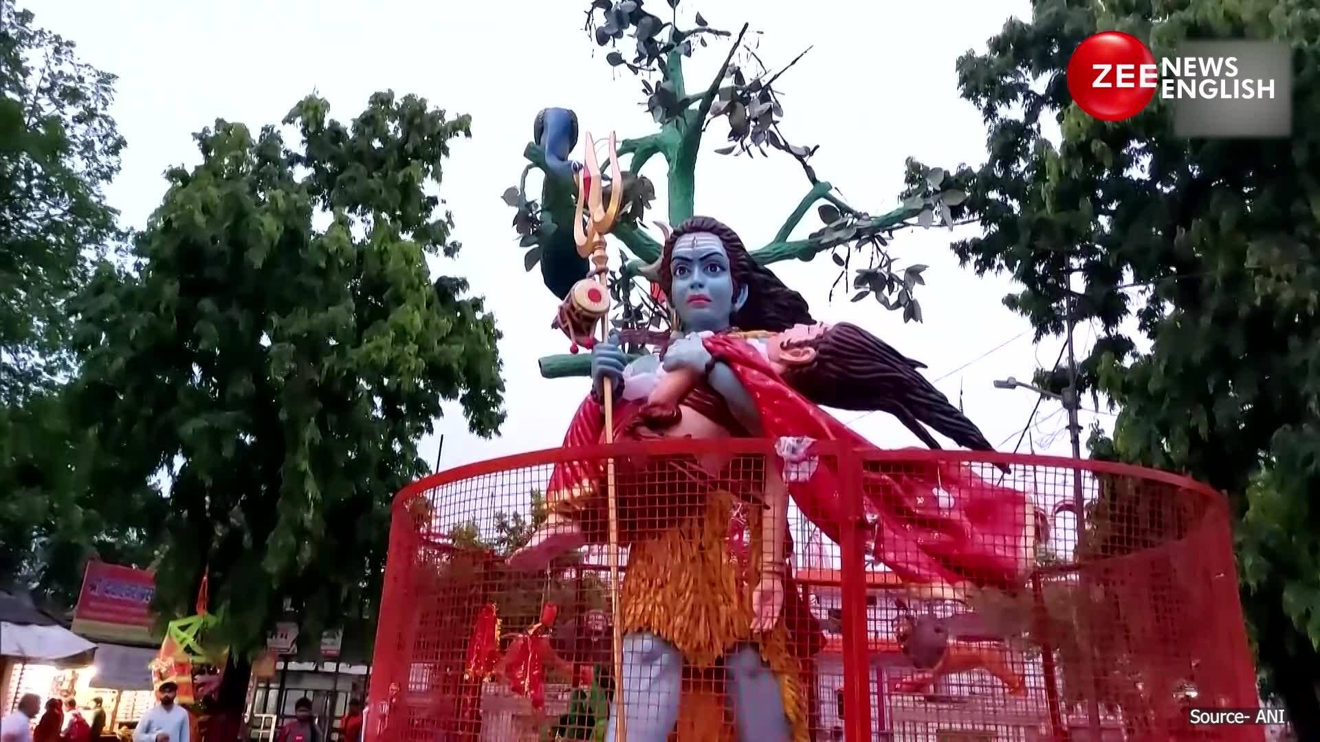 Uttarakhand: Devotees throng Daksha Mahadev Temple on first Monday of Sawan in Haridwar | Zee News