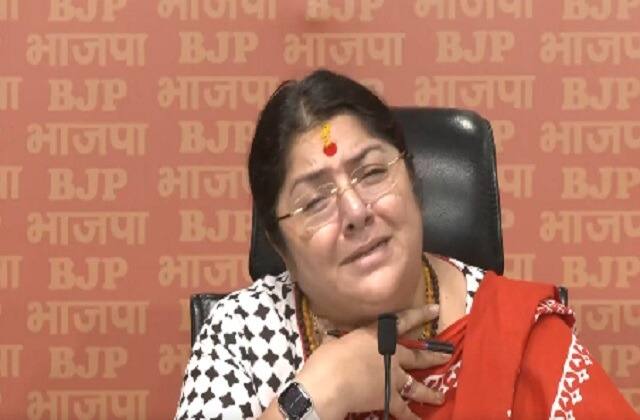 BJP MP Locket Chatterjee holds a press conference over Manipur Viral Video | Zee News
