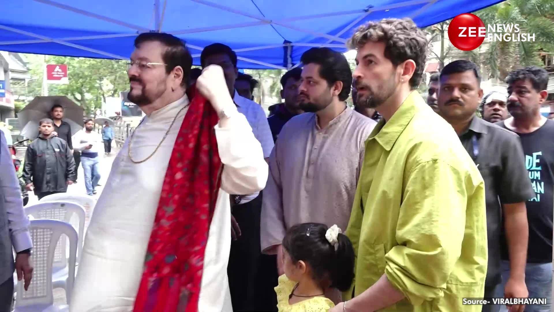 Mukesh Family Paid Tribute to Legendary Singer Mukesh on his 100th ...