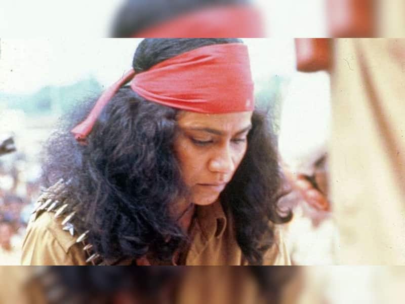 Phoolan Devi: From The Bandit Queen Of India To Member Of Parliament ...