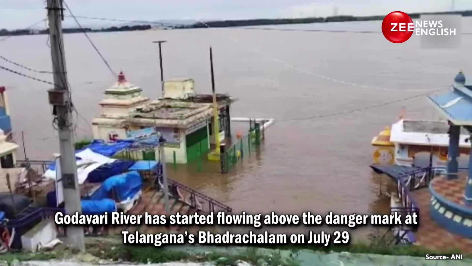 Telangana: Godavari River flows above danger mark in Bhadrachalam | Zee News