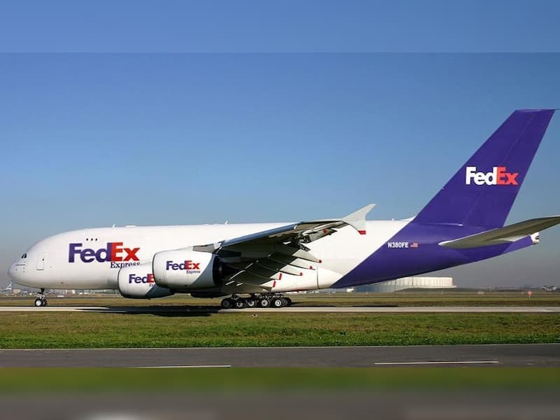 Meet Airbus A380: World's Largest Passenger Airplane & Only Full-Length ...