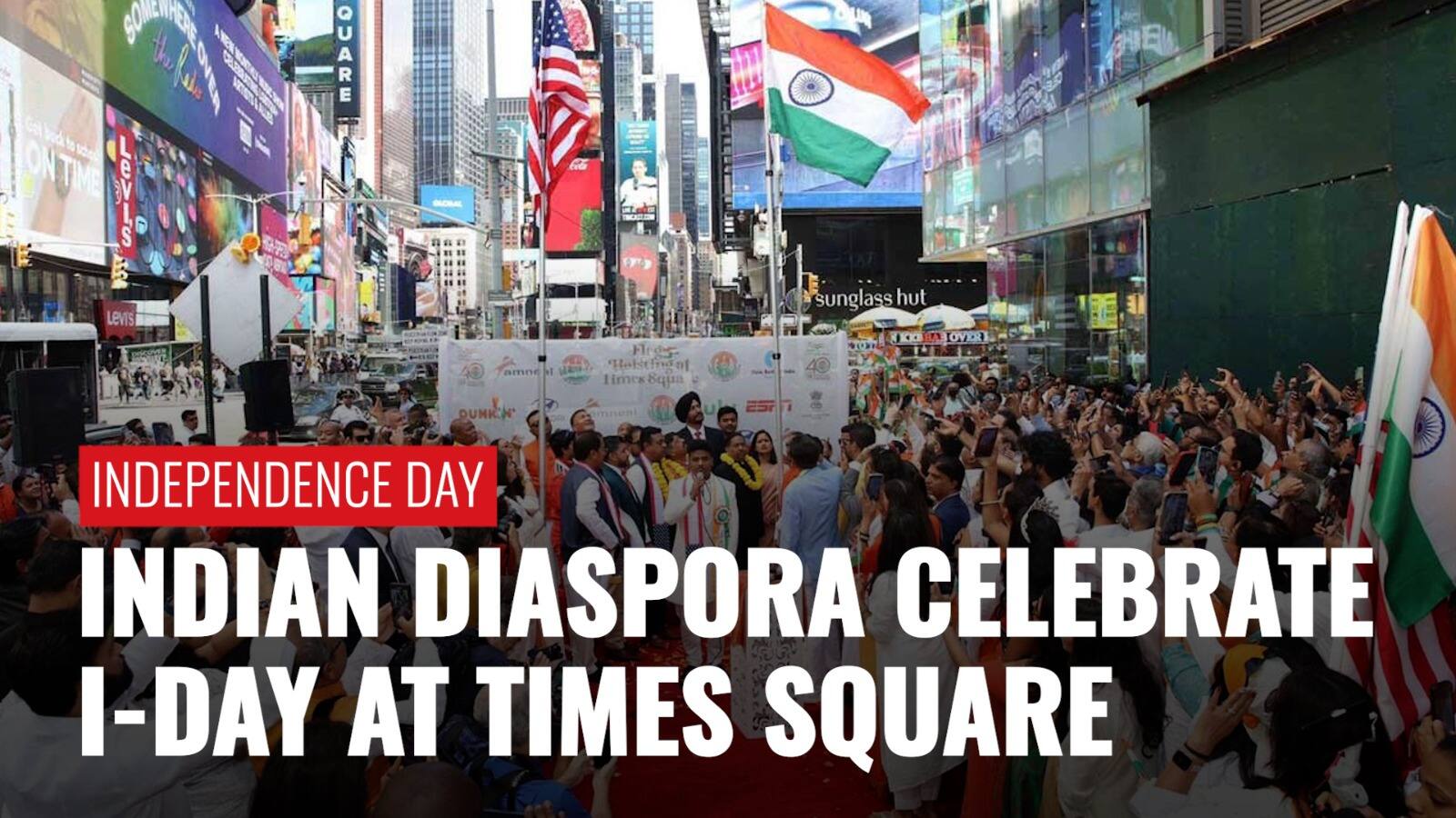 Indian diaspora in US celebrates Independence Day at Times Square with ...
