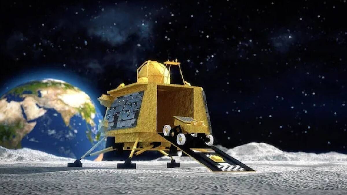 ISRO releases Video of Chandrayaan 3 Rover | Zee News