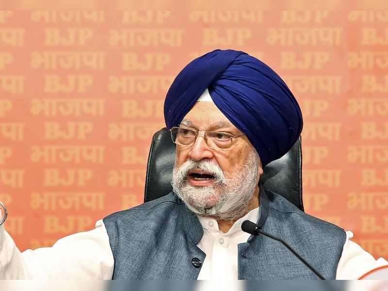 10 IAS, IPS Officers Who Made Their Way Into Politics- In Pics | News ...