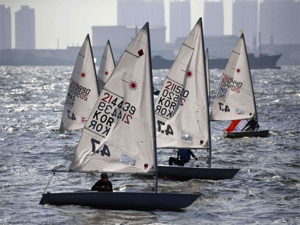 Men's team won bronze medal in sailing | Zee News