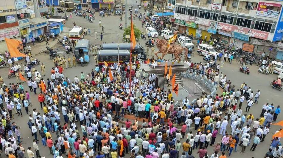 6 people commits suicide over Maratha Reservation Issue | Zee News