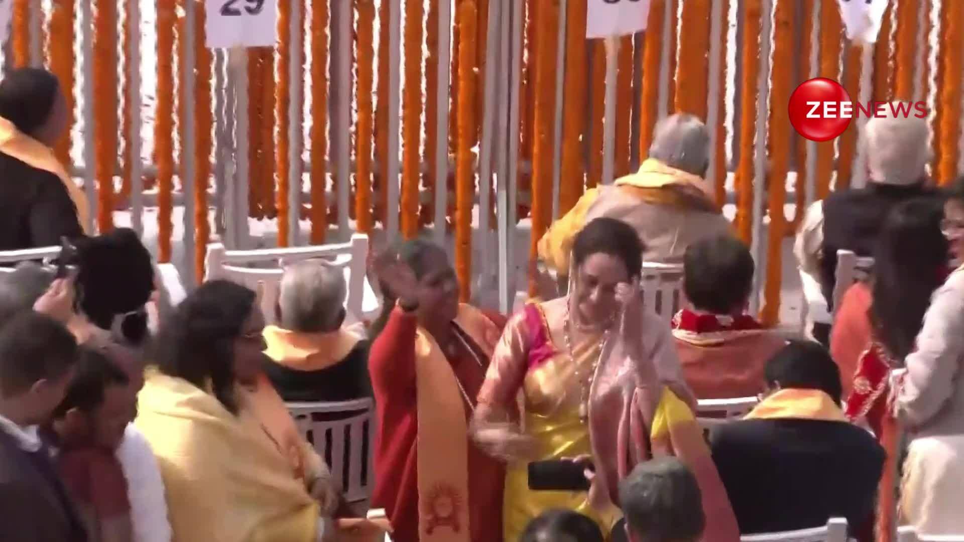 Hema Malini and Union Minister Sadhvi Niranjan Jyoti Dance at Ram ...