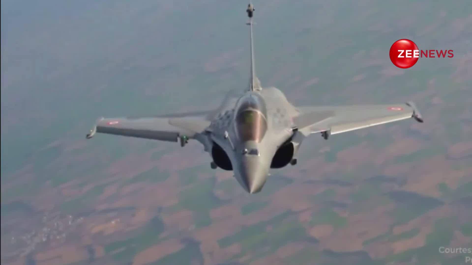 Rafale Aircraft's High-Speed at 900 kmph over water channel at Kartavya ...