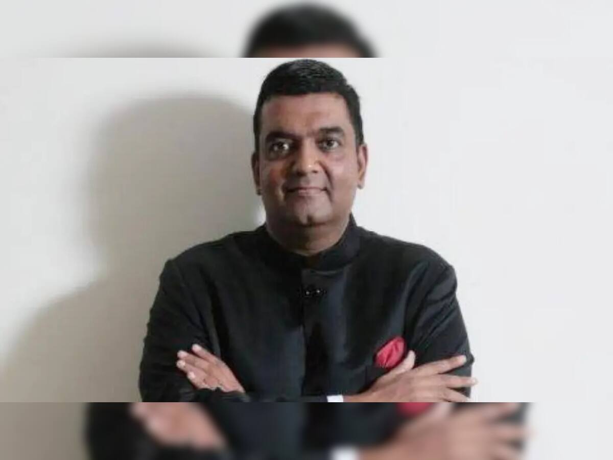 IAS Success Story: Meet 1994 UPSC Topper Who Rejected Offer To Sing In ...